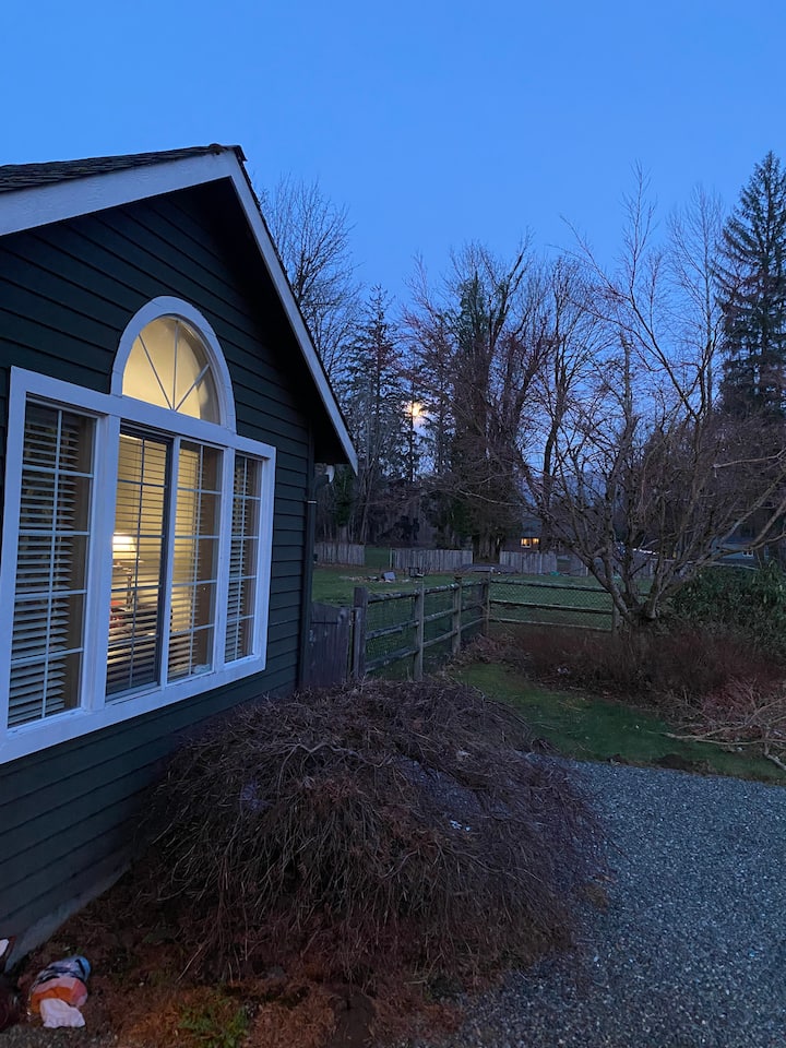 Southfork
North Bend Retreat - Snoqualmie, WA