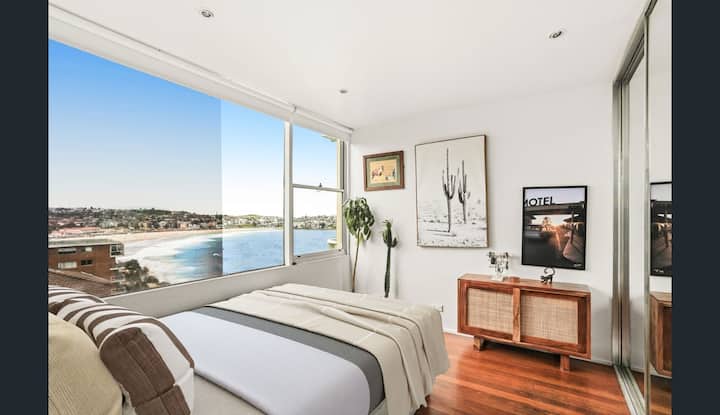 The Bondi Experience With Postcard Views - Sydney