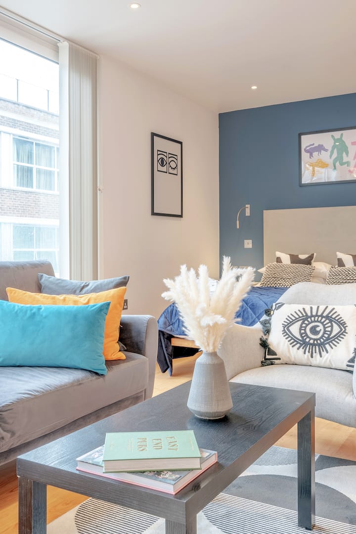 Stay Kula Tower Hill - Premium Studio With Balcony - London