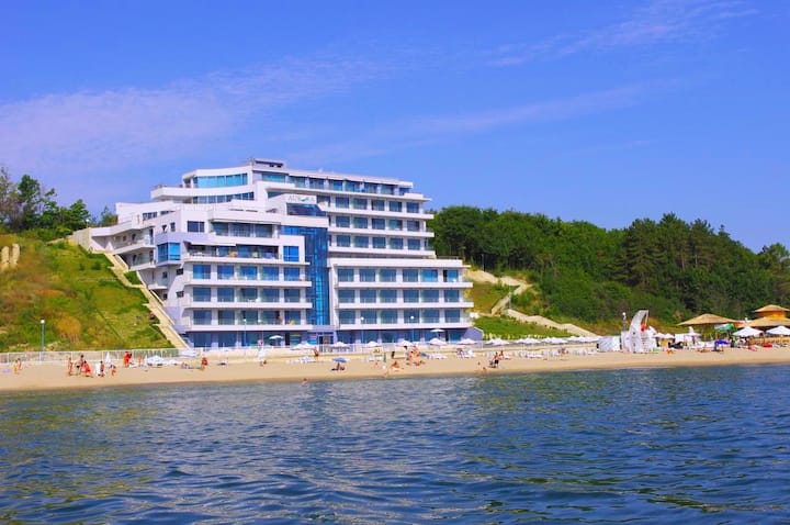 One-bedroom Beach Apartment In Obzor - Obzor