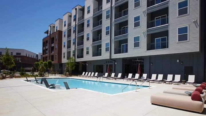 Luxury Apartment + Balcony Beltline - 亞特蘭大
