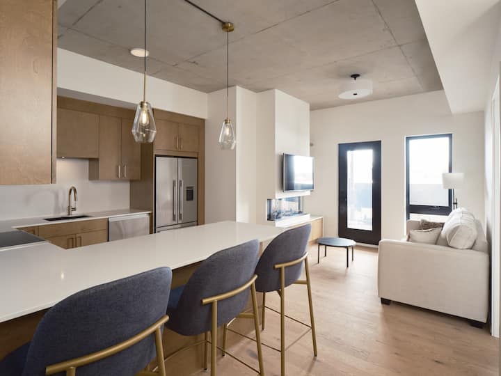 Condo 1 Ch. De Luxe - Centre-ville Et Vue Rivière - Magog