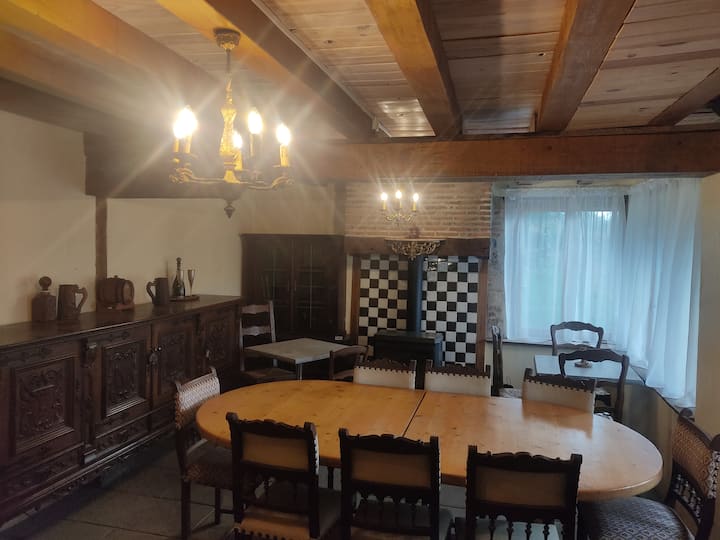 Gîte Insolite Auberge Médiévale - クルーズ