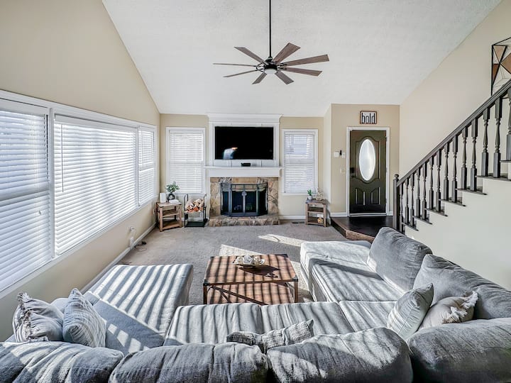 Cozy Family-sized House! - Cartersville, GA