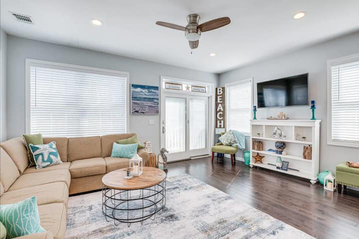 Nautical Vibes, Modern Comfort - Long Branch, NJ