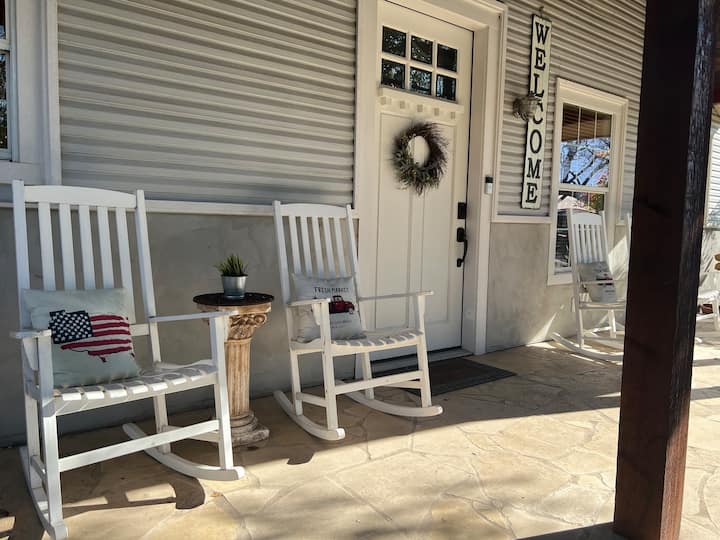 Hampe Haus In Downtown New Braunfels  Tx - New Braunfels, TX