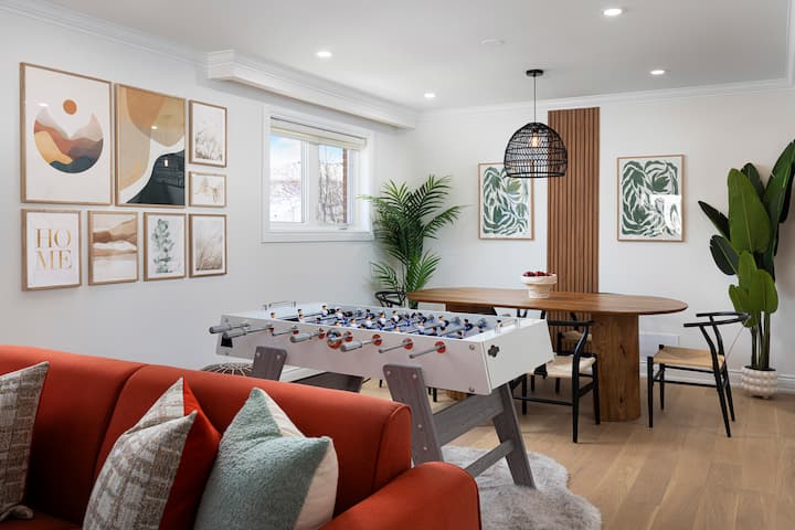 Fun Family Getaway Near Yonge & Steeles | Games - Toronto