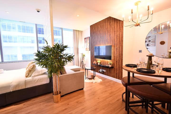 Heart Of Difc: Modern Chic Studio & Fits 4! - Dubaï