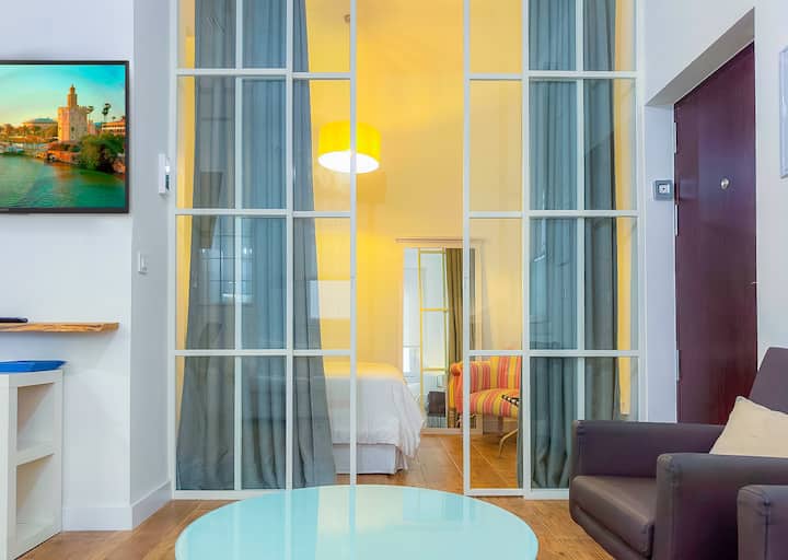 Puente Triana Apto. Centro Histórico 2 Hab / 4 Pax - Seville, Spain