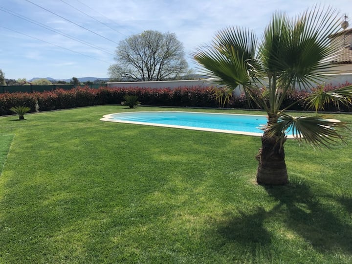 Studio Dans Villa Avec Piscine - Carnoux-en-Provence