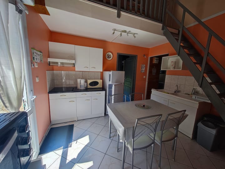 Gîte 4/5 Personnes Avec Piscine - Figeac