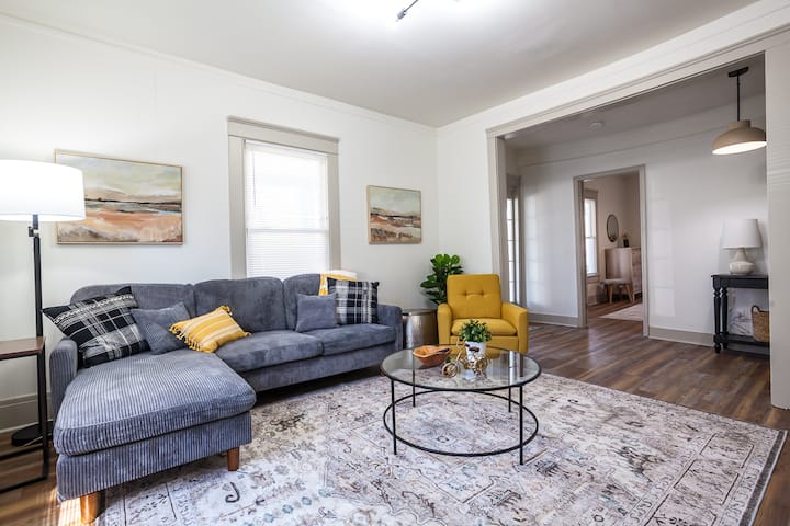 Modern-inspired Craftsman Near Downtown - Knoxville