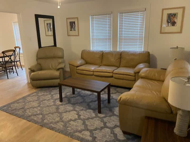Cozy & Budget-friendly |3 Br/1 Ba| Walkable To Ttu - Lubbock, TX