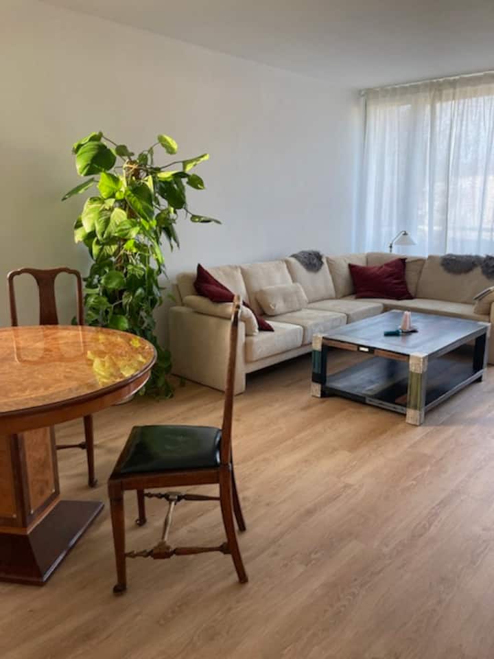 Grosszügige, Ruhige 3-zimmer-wohnung - München