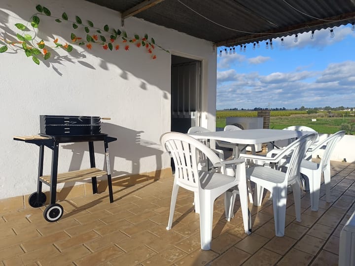 ¡Gran Casa En Sevilla, Cómoda, Completa Y Con Bbq! - Seville