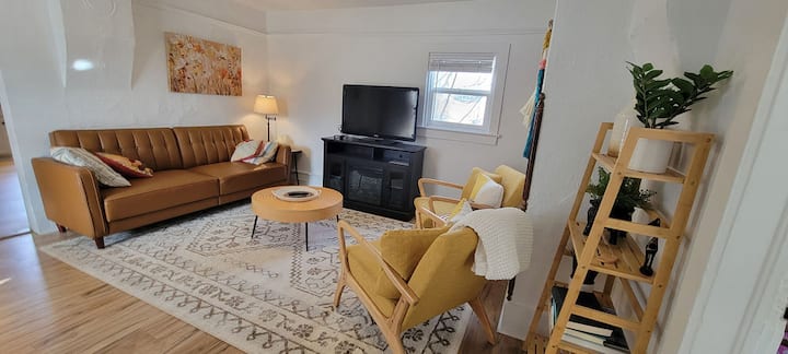 Garden Cottage Near Downtown/cc - Colorado Springs, CO