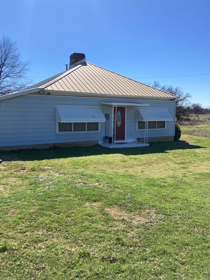 Authentic Hill Country Ranch House - San Saba, TX