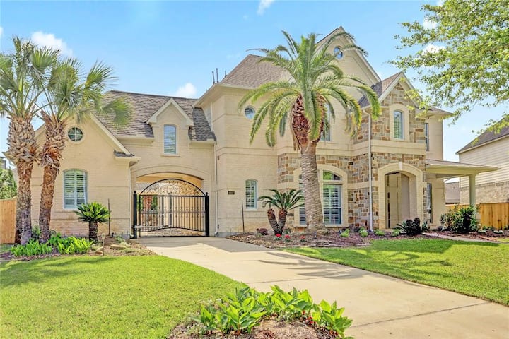 Private Suite In Great Neighborhood In Sugarland - Sugar Land, TX