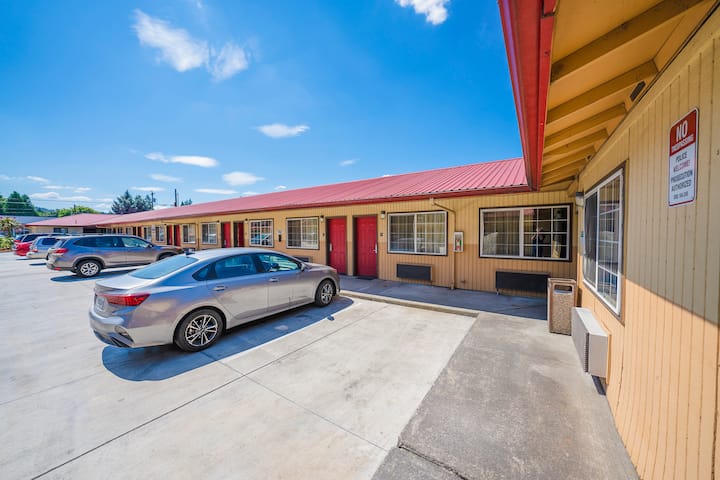 2 Queen Beds Accessible - Oregon