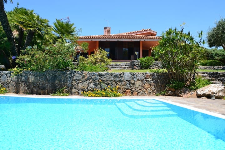 B&b A Casa Di Angela, Suite - Carbonia