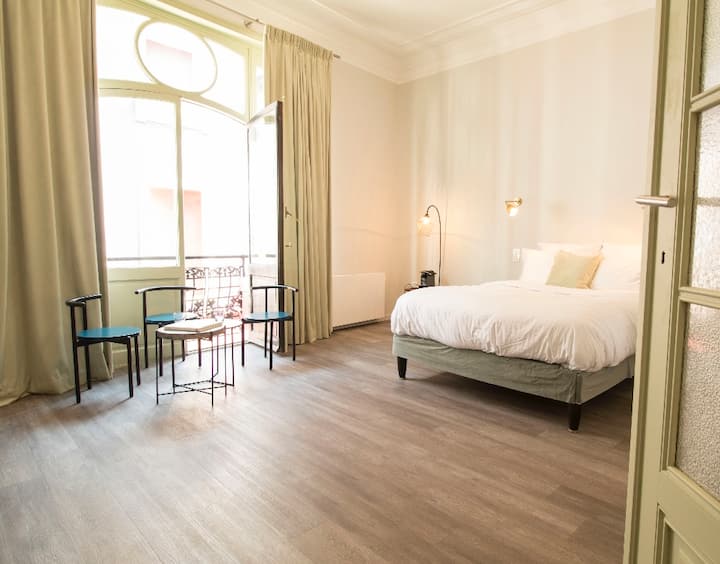 Peach Bellini: Chambre Xl Luxe, Situation Idéale! - Ixelles