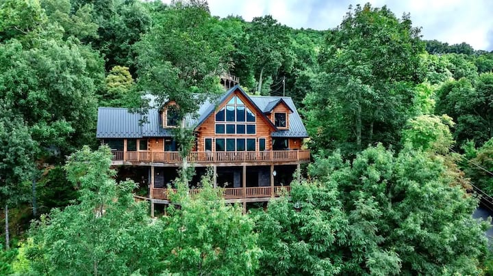 Serenity Mountain Retreat - Maggie Valley, NC