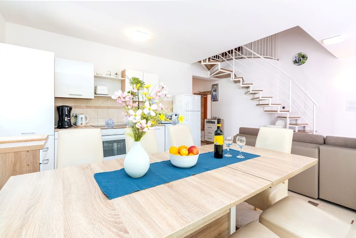 Apartment Lovorka 5 - Baška