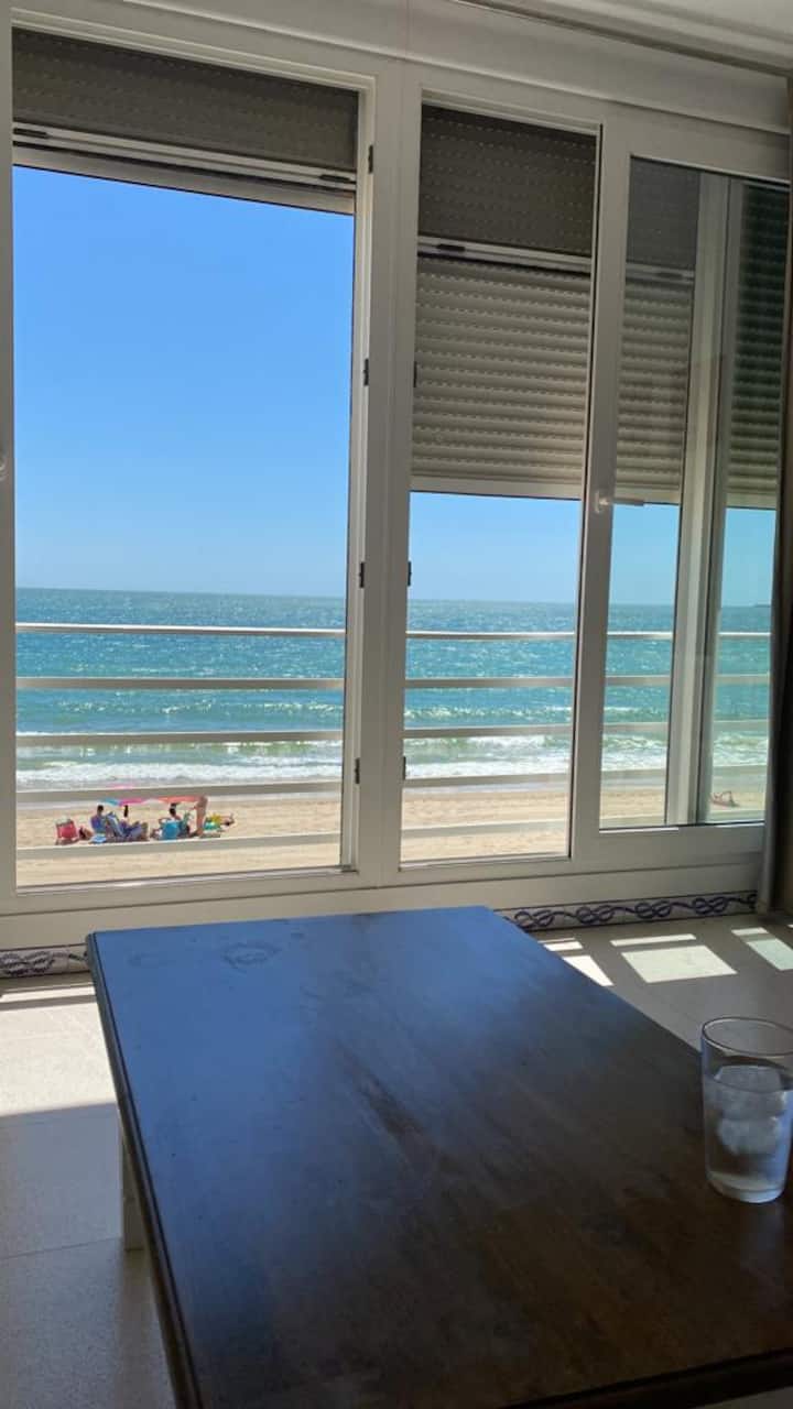 Beach Home - スペイン ロタ