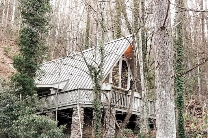 #8 Kids Love Playing In Creek In Yard-gburg-2 Mile - Gatlinburg, TN