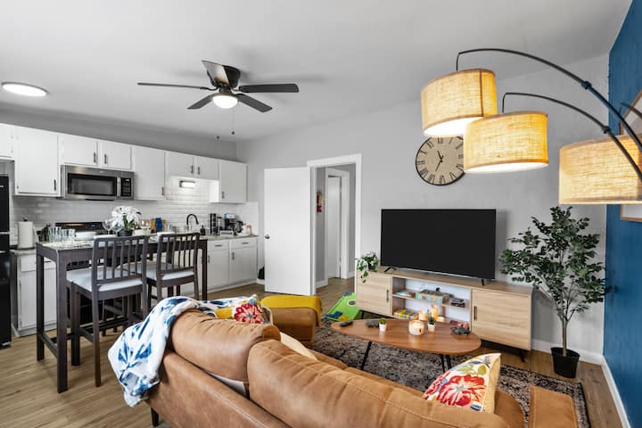 Blissful 1bd:at&t Worldcup Walkable Ground-level! - Arlington, TX