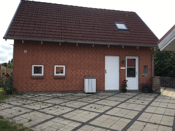 Lejlighed Med Have Og Terrasse - コリング