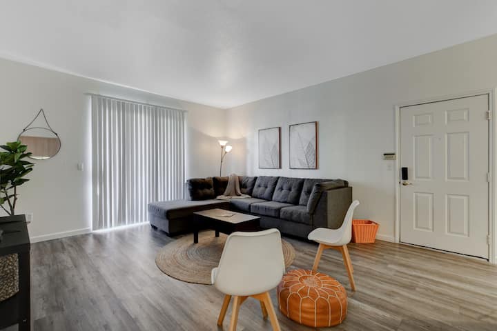 (1x39)spacious, Near Strip And Dining - Henderson, NV