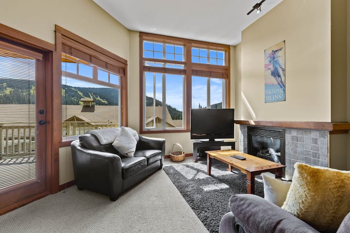 Stay At #27 And Ski In Heaven! - Sun Peaks Resort, BC