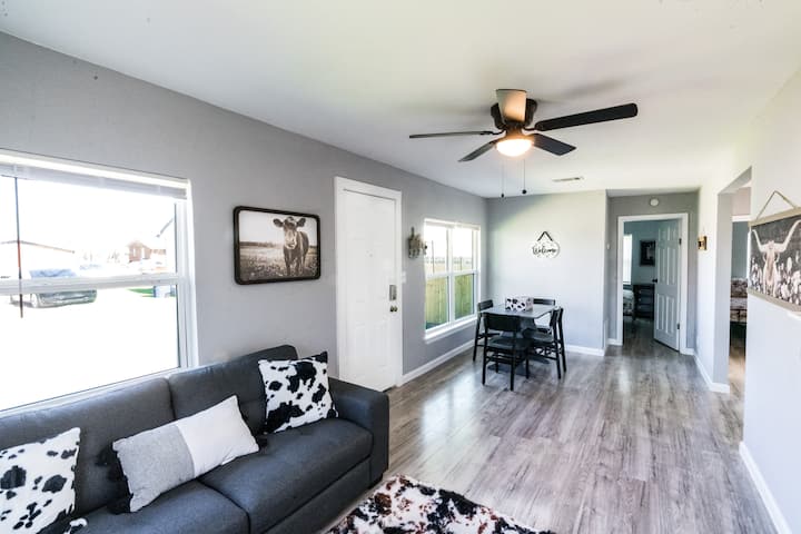 New 2/1 Designer Chic Mins To Dt Copperas Cove - Copperas Cove, TX