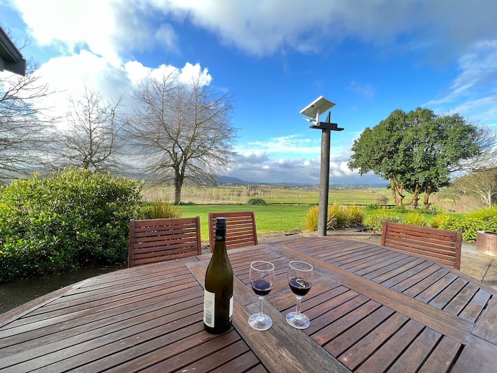 Hilltop Farm House - Private Countryside Retreat - Clevedon