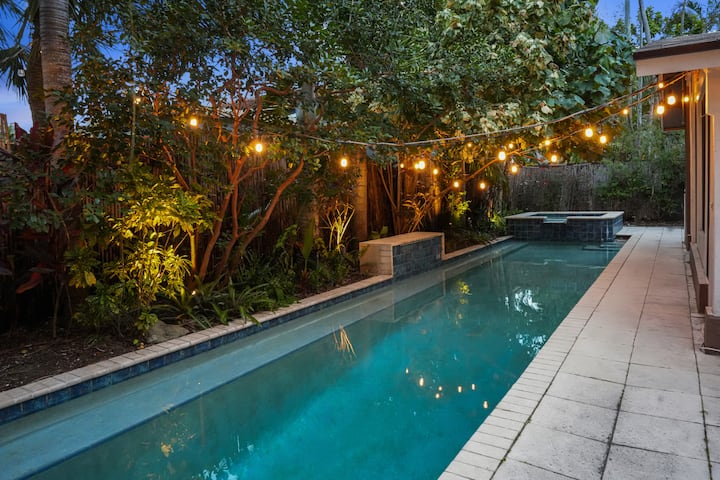 Breathtaking 2br 2ba Downtown Fll Heated Pool/spa - Fort Lauderdale, FL