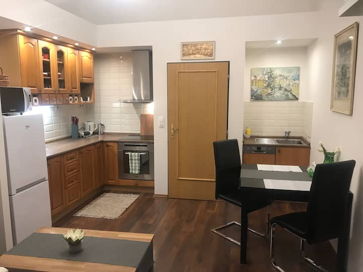 Všude Blízko - Prague