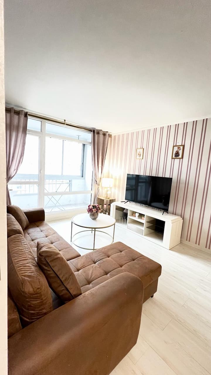 Logement à 11 Min De Paris Avec Place De Parking - Argenteuil