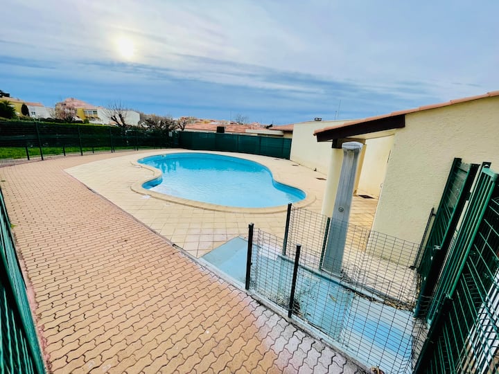 Port St Michel/ Piscine/falaise/grande Conque - Agde