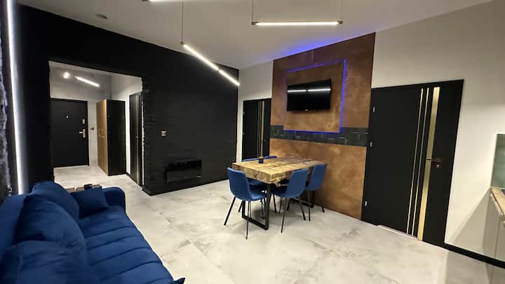 Darkhouse Caesar - Łódź