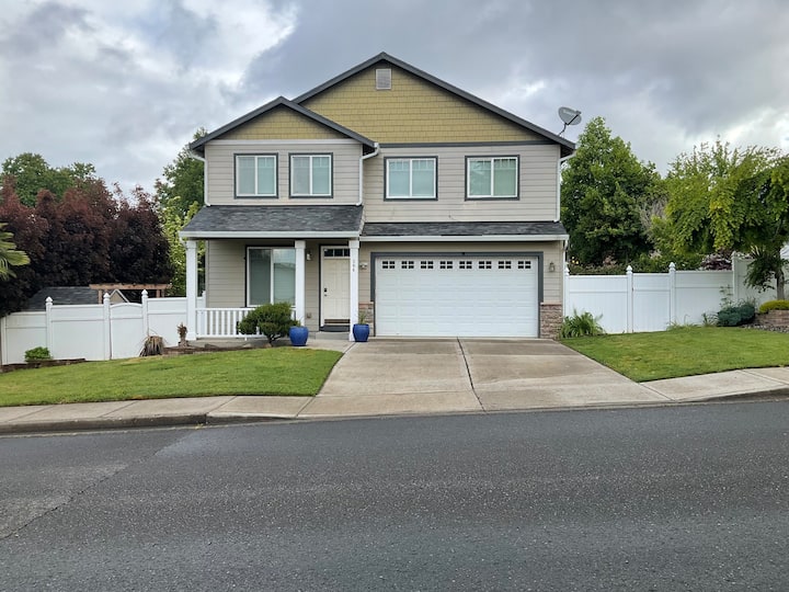 Entire House In Northwest Hazel Dell - Vancouver, WA