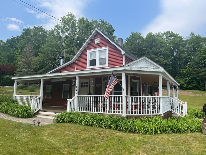 Pet Friendly House On 1.5 Acres - Bolton Landing, NY