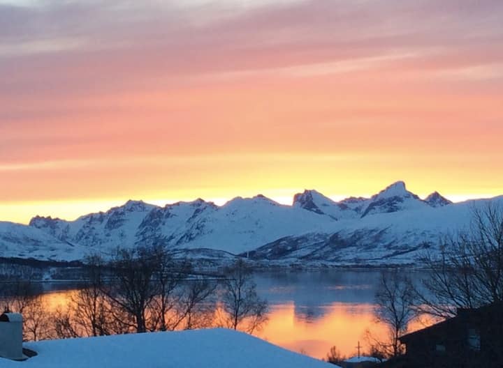 Studio Apartment On Tromsøya With Fantastic Views - Tromsø