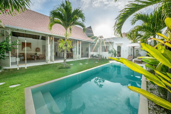 New 3+1br Villa Close To Canggu - 水明漾