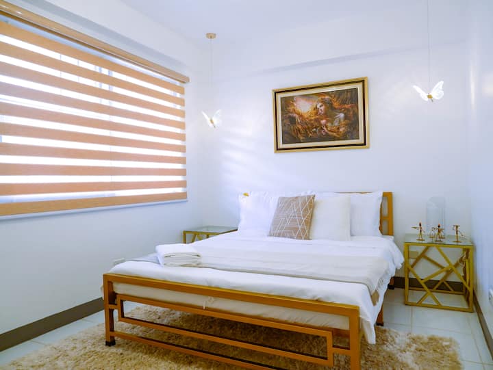 Amaroo Suites 101/102 - Cavite City