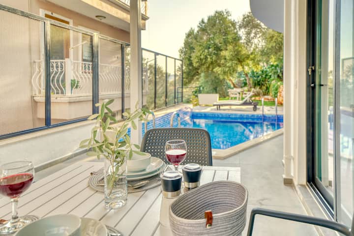 Bluenook Suite Pool Room 3 - Kaş