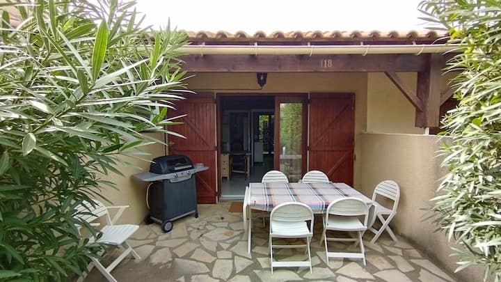 Charmante Petite Villa Sur La Marina - Saint-Cyprien