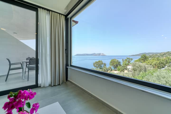 Bluenook Superior Suite Plus Sea View And Jakuzi - Kaş