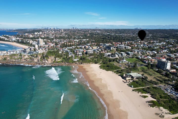 Beach Pad In Dream Location - Manly