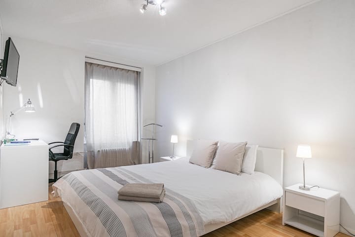 Lausanne Hideaway; Cozy 25m2 Studio In City Heart - Lausanne